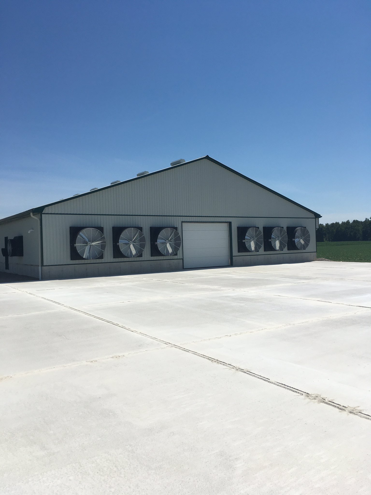 65' x 500' Single Storey Broiler Barn - CountyLine